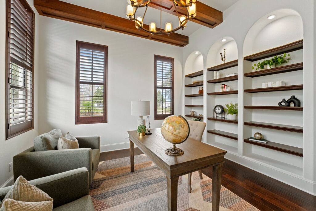 6 Expert Ideas for Staging a Home Office | THE STAGING CO.